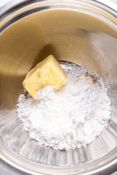 Beautiful Pink Rosé Cupcakes With Rosé Buttercream
