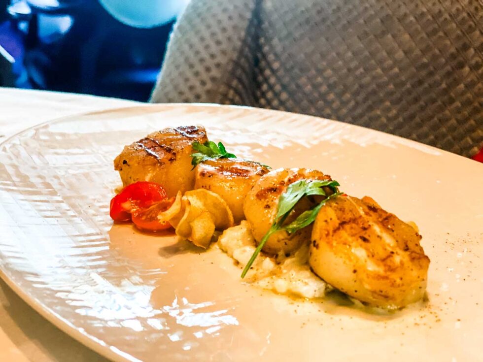 The Popular Pinnacle Grill Holland America Specialty Restaurant (Dinner ...