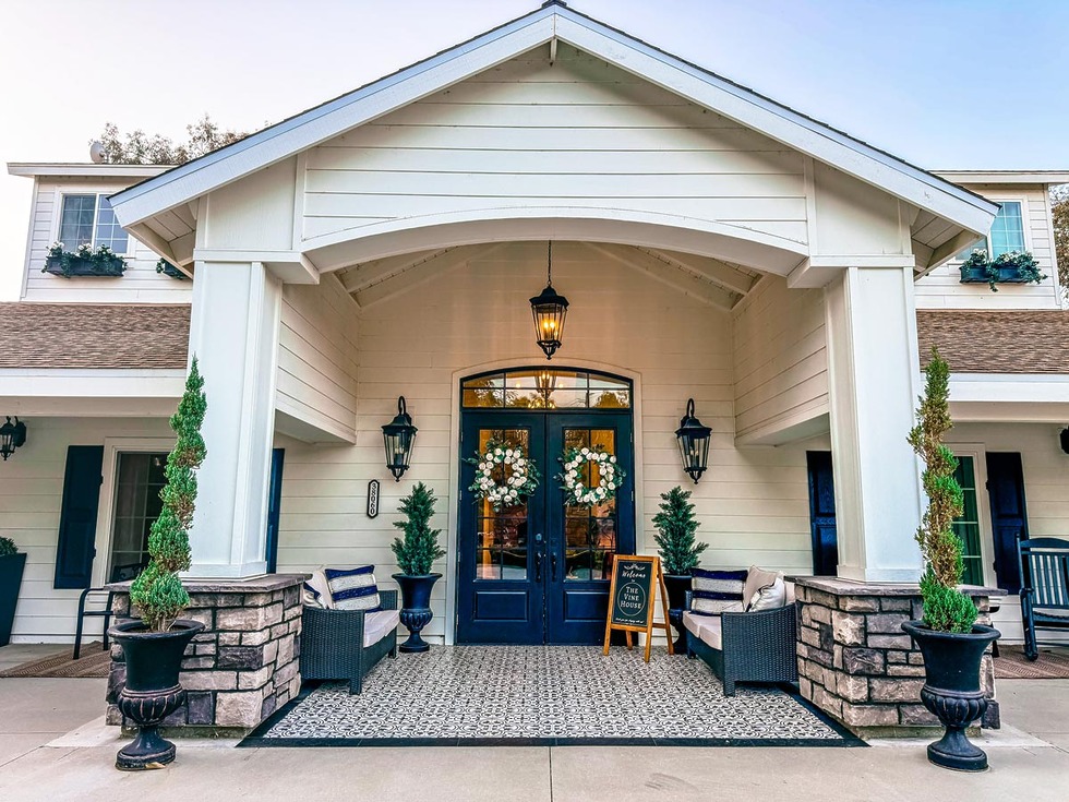 This Amazing Temecula Bed And Breakfast Even Has Chickens For Your ...